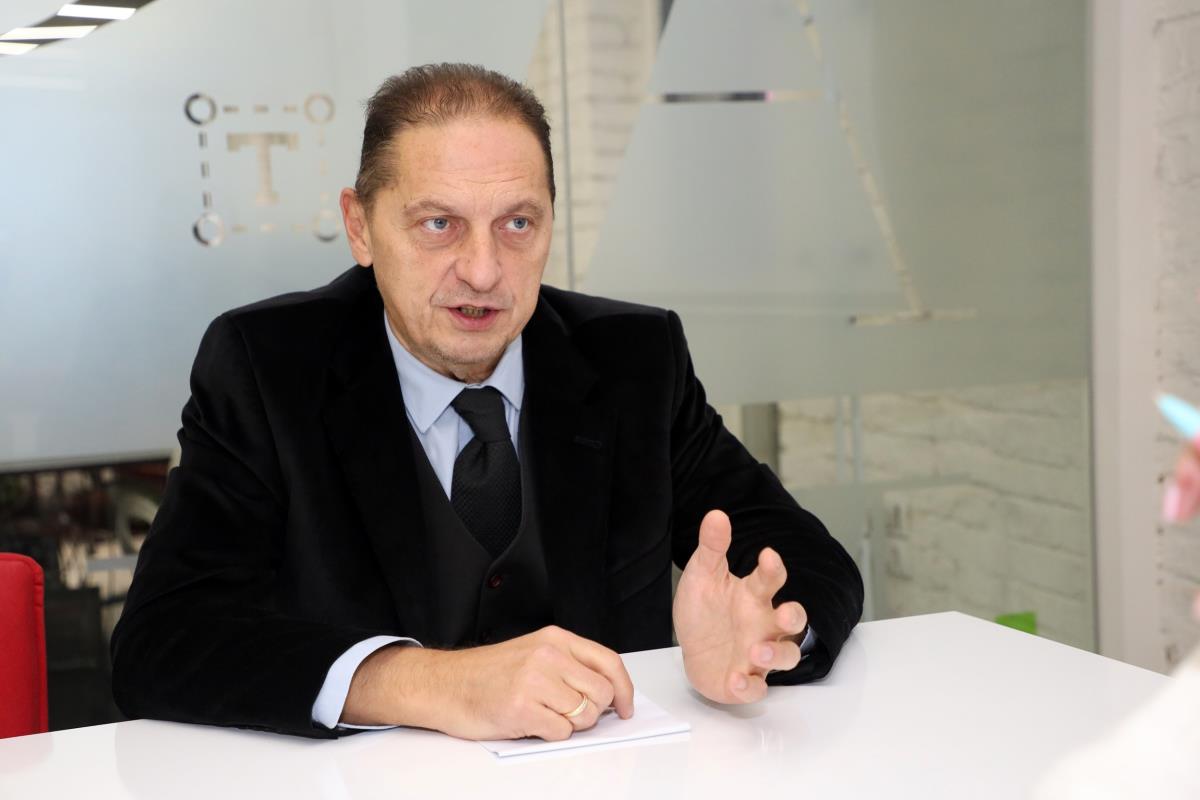 Miloš Janković o književnosti, kulturi i stanju u društvu | Kurir