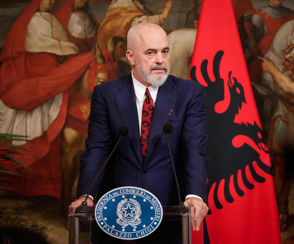 Edi Rama najavio ambiciozan plan vezano za plaćanje | Biznis Kurir