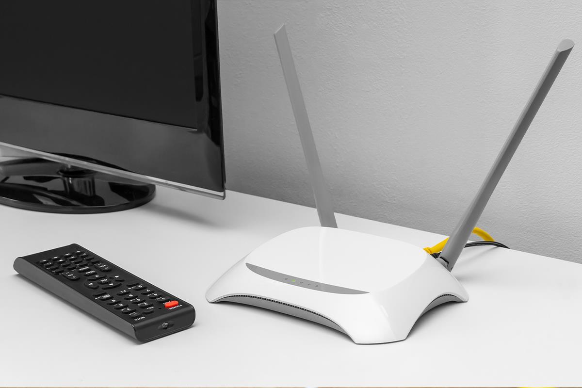 Zašto vaš internet usporava noću? Saznajte rešenje! | Kurir