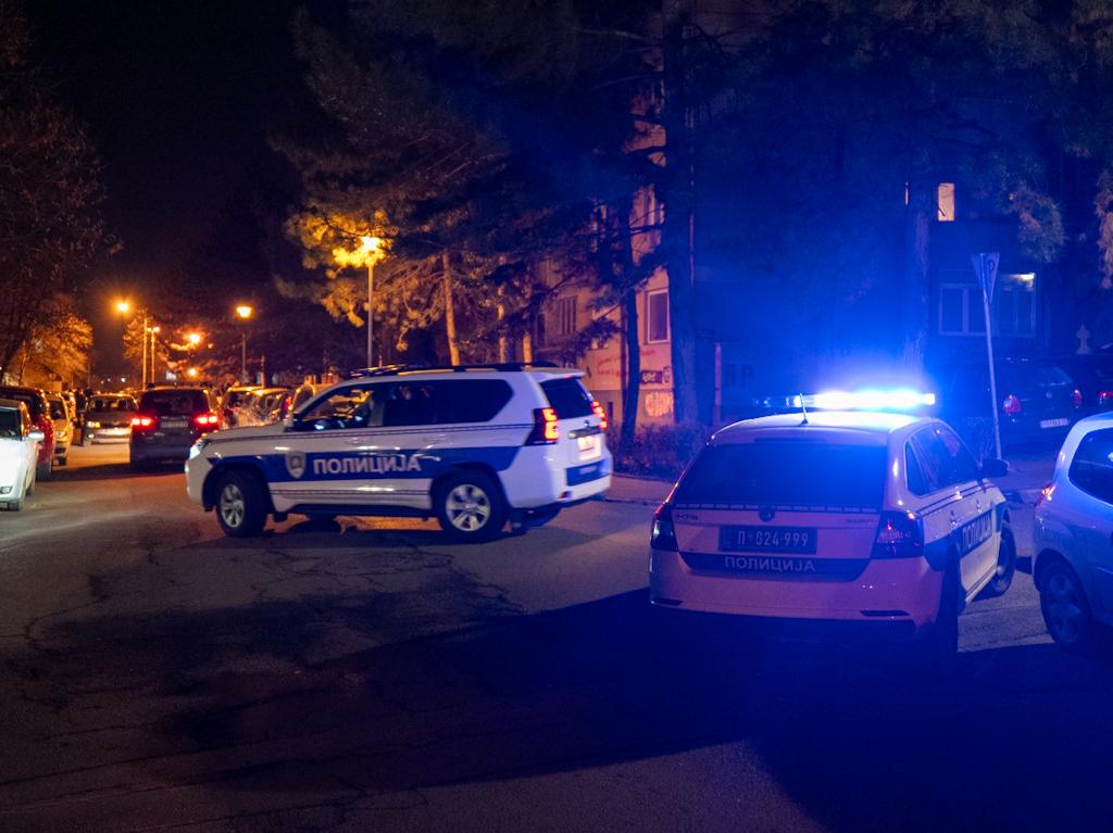 Očevici opisali jezive scene pucnjave na Karaburmi | Kurir