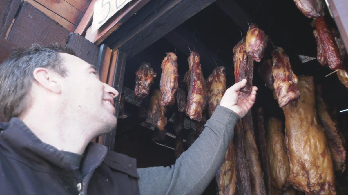 Todorovići otišli na selo, uzgajaju mangulice i ovce | Biznis Kurir