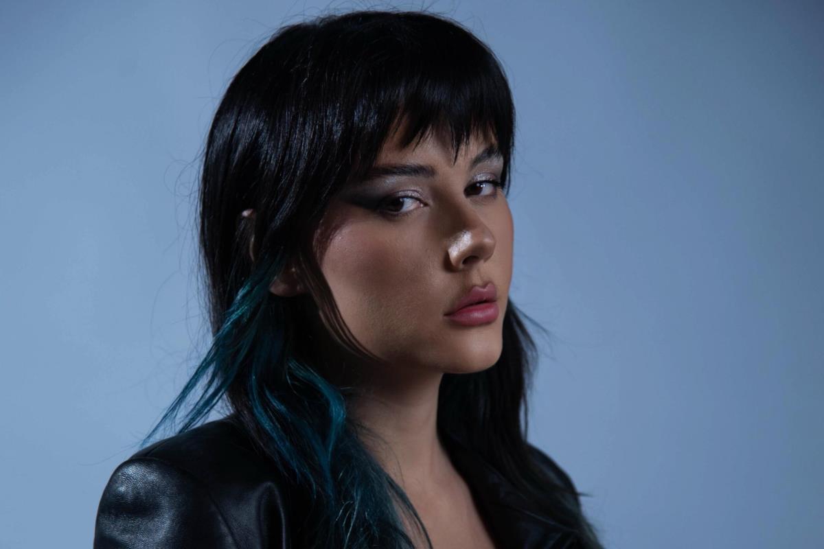 Teya Dora simbolika broja 11 u pesmi Ramonda | Kurir