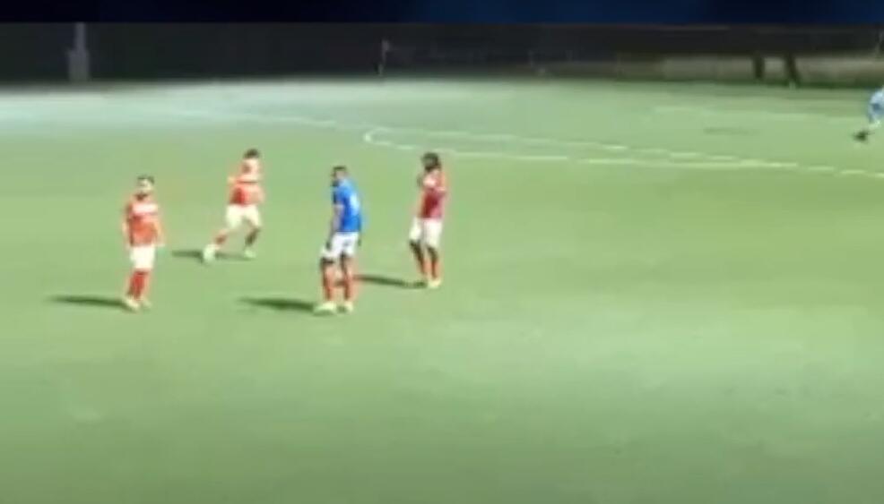 Pucnjava prekinula fudbalsku utakmicu | Kurir