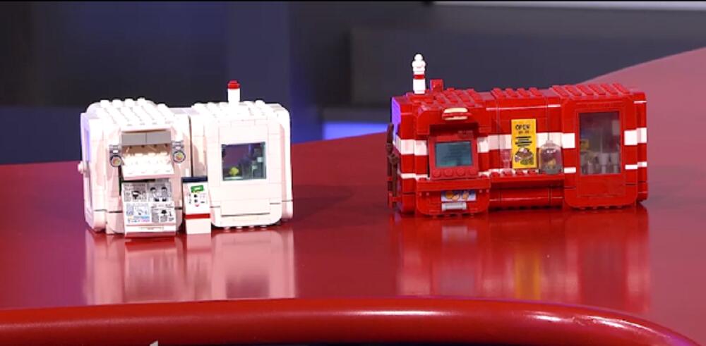 Legendarni crveni kiosk kao simbol jednog vremena lego kockice | Kurir