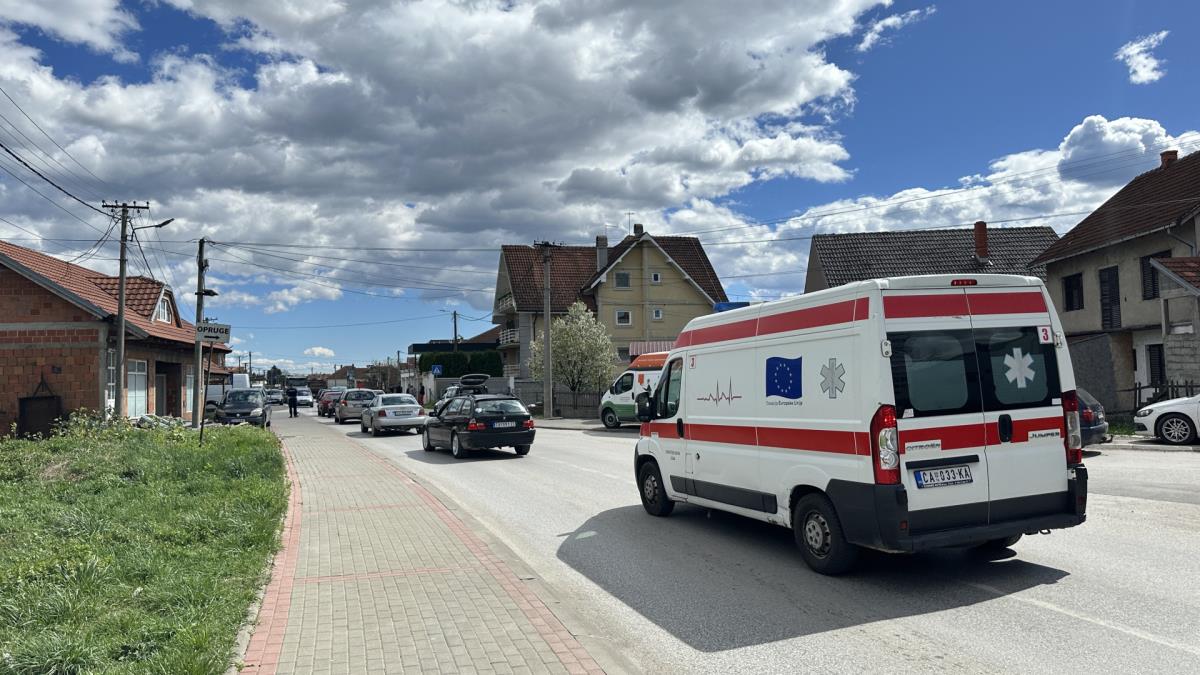 Užas u Čačku: Auto udario dete na pešačkom prelazu | Kurir