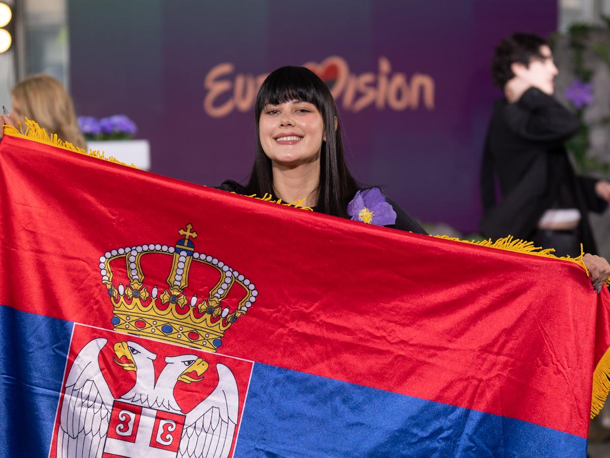 Teja Dora ispraćena u Malme na Evroviziju | Kurir