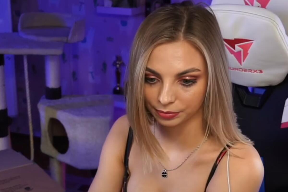 Ruska Glumica Za Odrasle Se Javno Izvinila Jer Je Rekla Da Su Ukrajinke Lepše Kurir