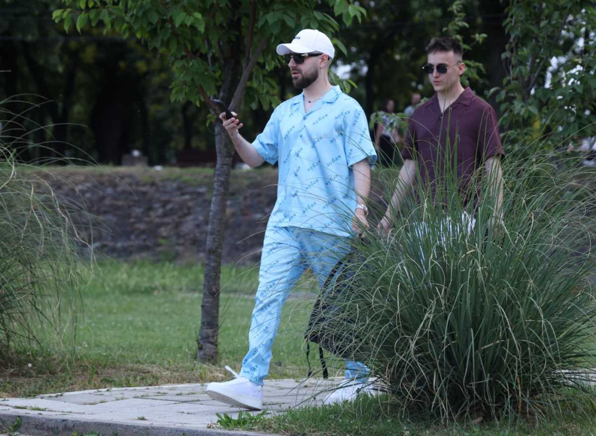 Heni došao na promociju albuma Generacije Zed | Kurir