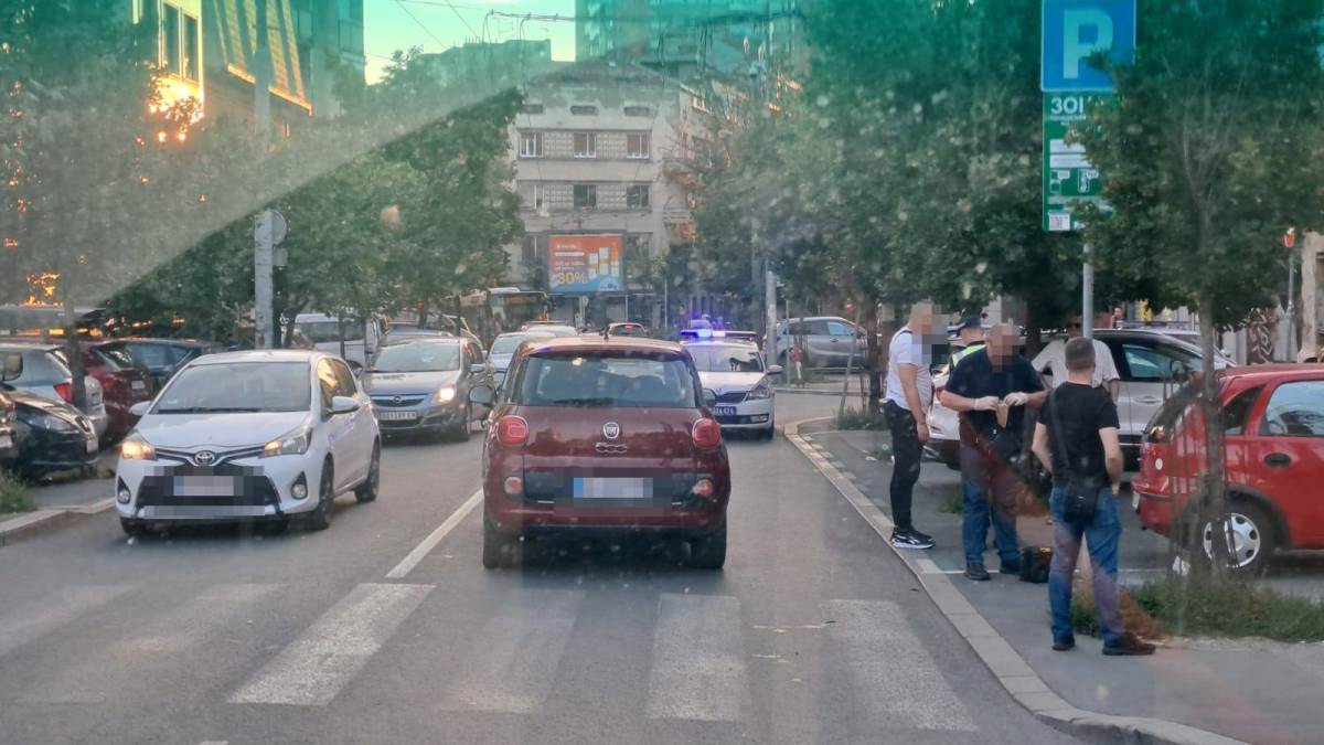 Haos na Vračaru! Muškarca polili sokom, gađali flašom, pa ga vukli kolima 500 metara | Kurir