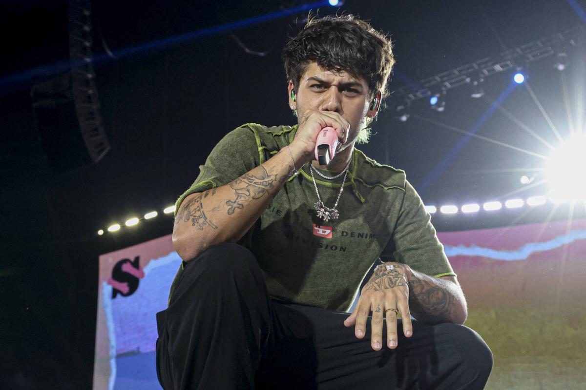 Pevač spasio ćerku od davljenja u bazenu | Kurir