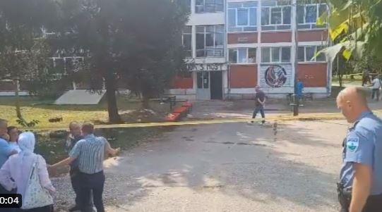 Prvi snimak iz gimnazije u Sanskom Mostu posle pucnjave | Kurir