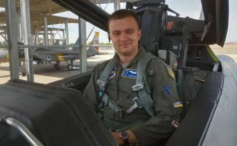 OVO JE UKRAJINSKI PILOT KOJI JE STRADAO U AMERIČKOM F-16 "Mesečeva riba ...