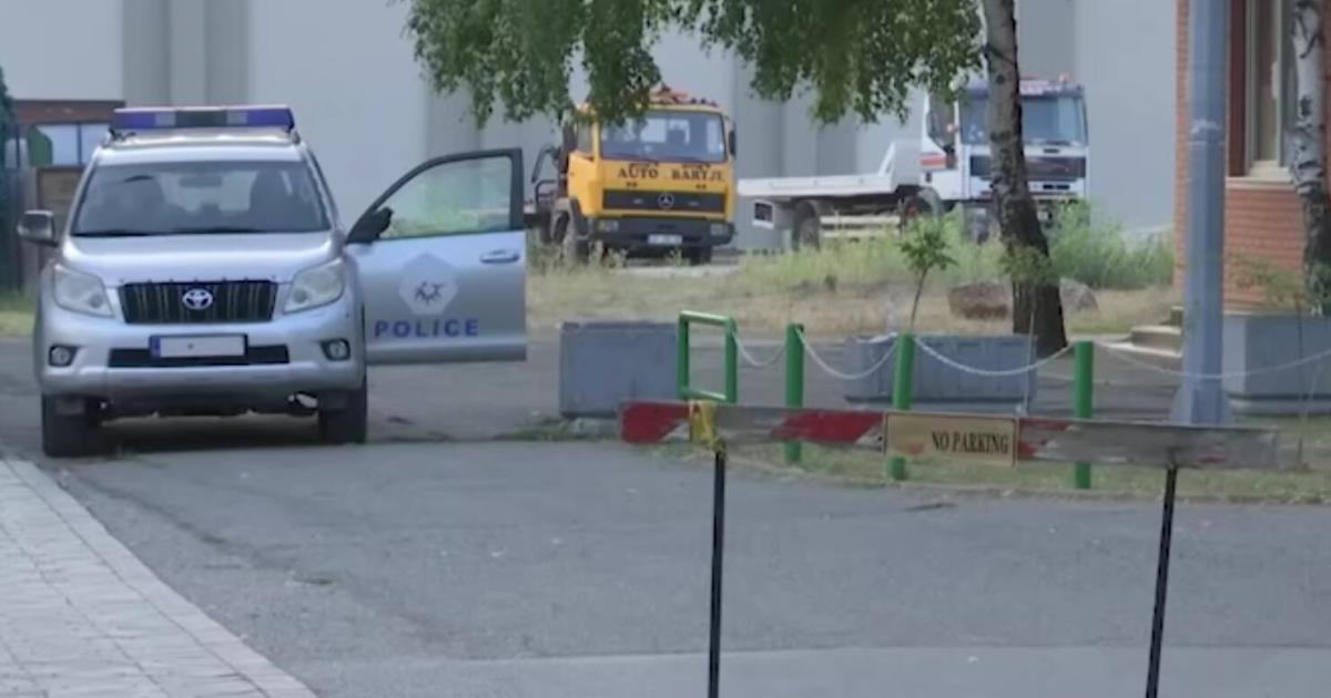 15. DAN BLOKADE SRPSKIH INSTITUCIJA NA SEVERU KIM: Zaposleni i dalje ne mogu na svoja radna ...