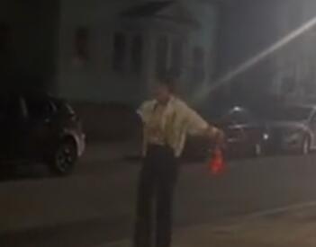 Muškarac izlazio sa 4 devojke a kad su saznale spremile mu osvetu | Kurir