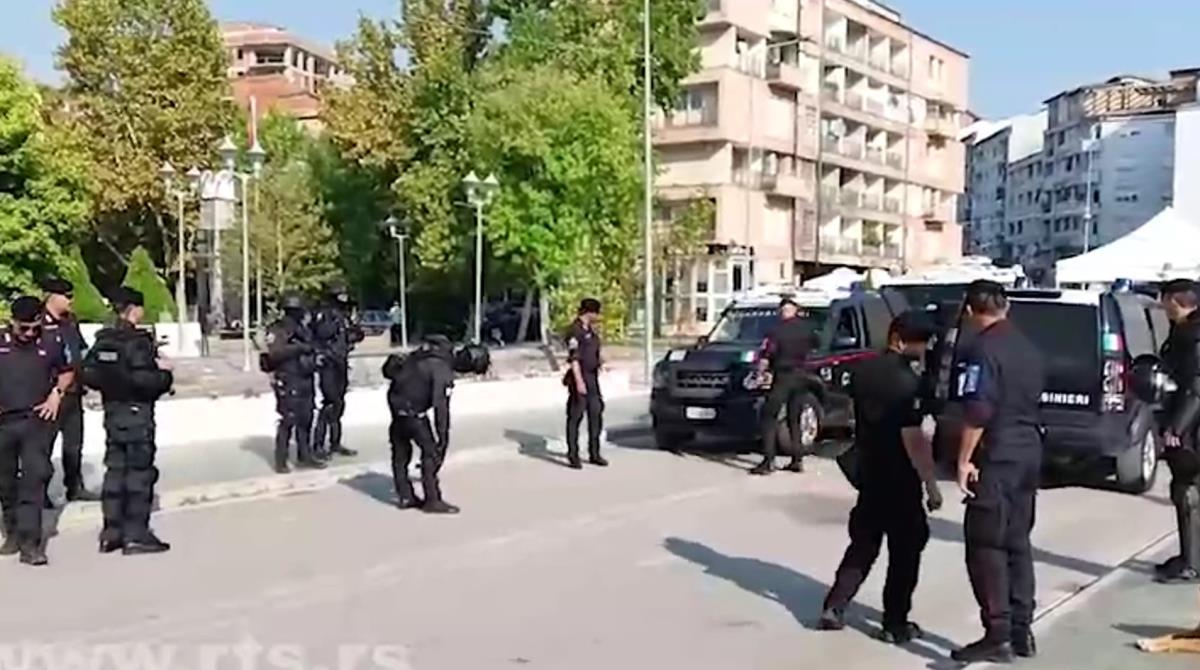 Šesti dan blokade srpskih institucija na severu Kosova | Kurir