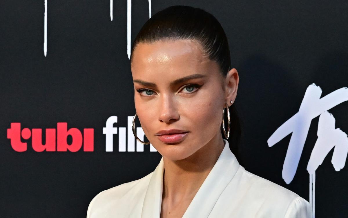 Adrijana Lima izgleda bolje nego na početku karijere | Kurir