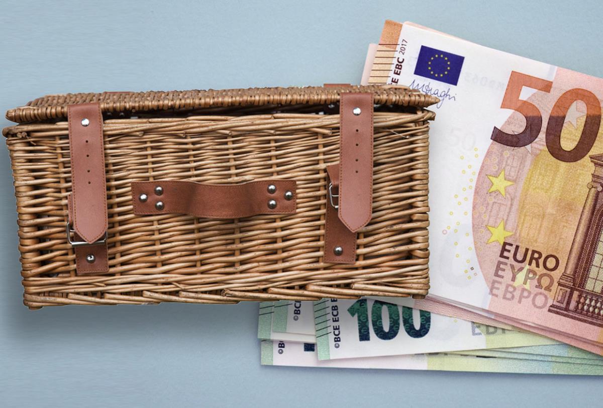 Danijela iz Zaaječara pravi proizvode od ratana, materijala sličnog ...