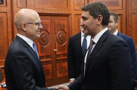Mogućnosti za unapređenje saradnje: Premijer Vučević sa generalnim direktorom ruske kompanije ...