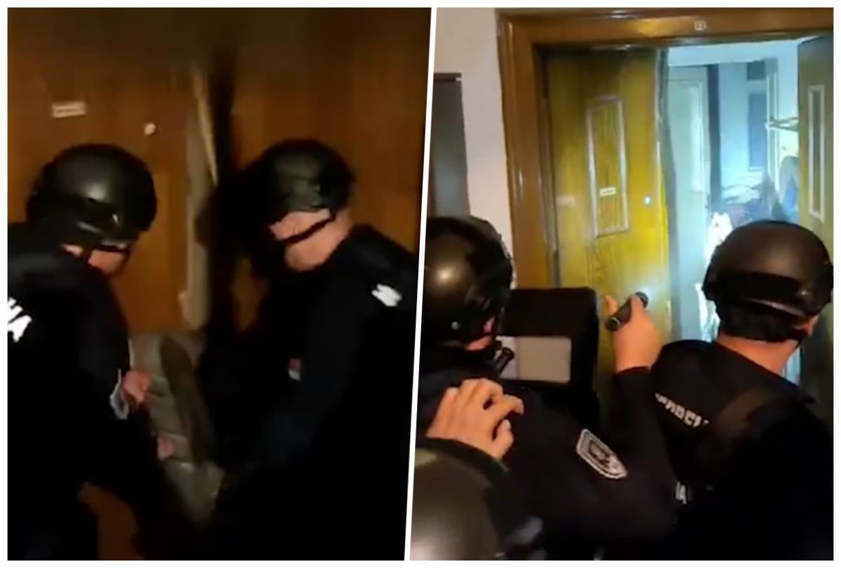 "Ima sekiru! Baci sekiru!" policija "ovnom" razbija vrata stana u kom je osumnjičeni sa vračara ...