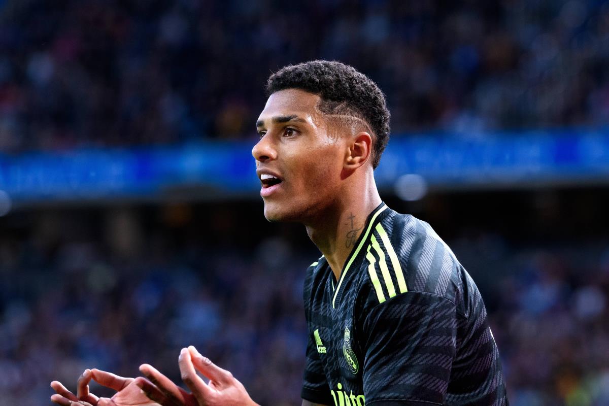 fudbaler-saznao-da-nije-otac-tek-rodjenog-deteta | Kurir