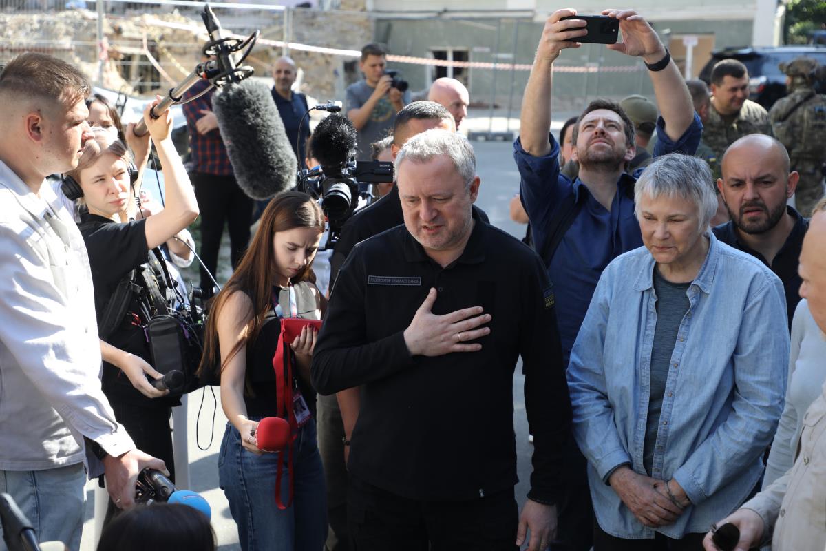Generalni tužilac Ukrajine Andrij Kostin objavio je da podnosi ostavku ...