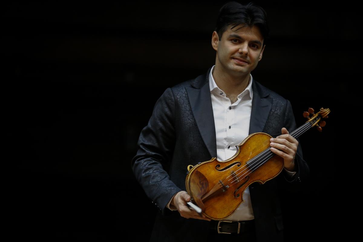 Na Kolarcu nastupa Robert Lakatoš | Kurir