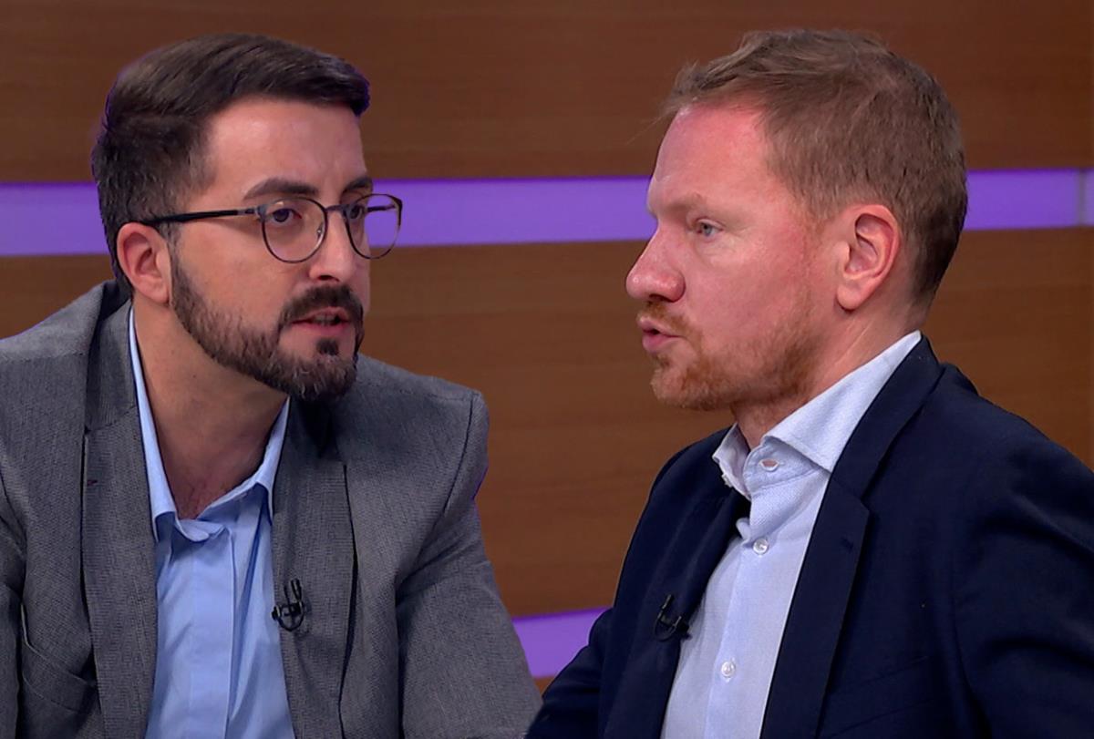 "JEL SI TI STUDENTSKI LIDER? IMAŠ KOMPLEKSE ŠTO PUŠKU NISI VIDEO ...