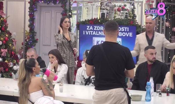 Anđela Otkrila Da Li Je Bila Intimna Sa Karićem Kurir