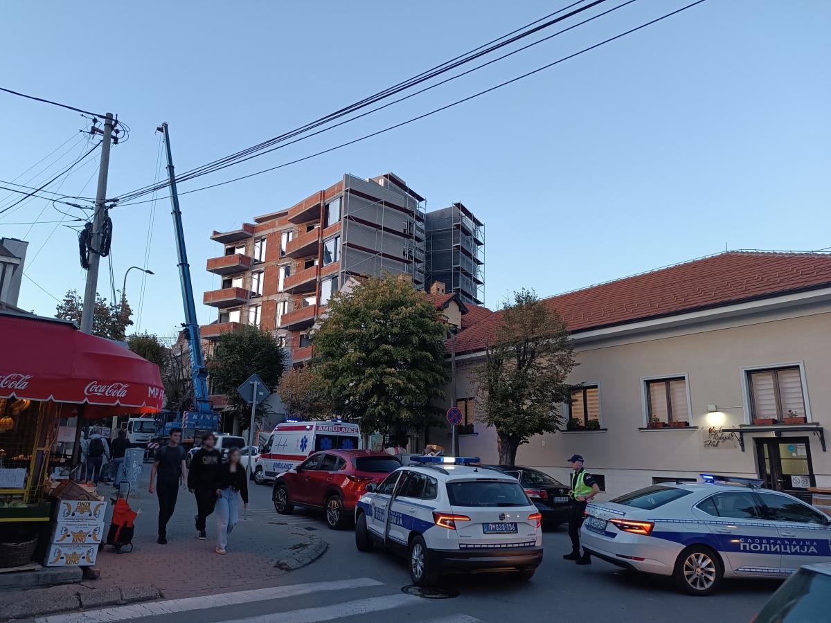 Mladi radnik (26) pao sa zgrade | Kurir