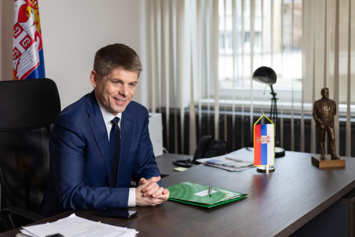 Arno Gujon čestitao Dan pobede | Kurir