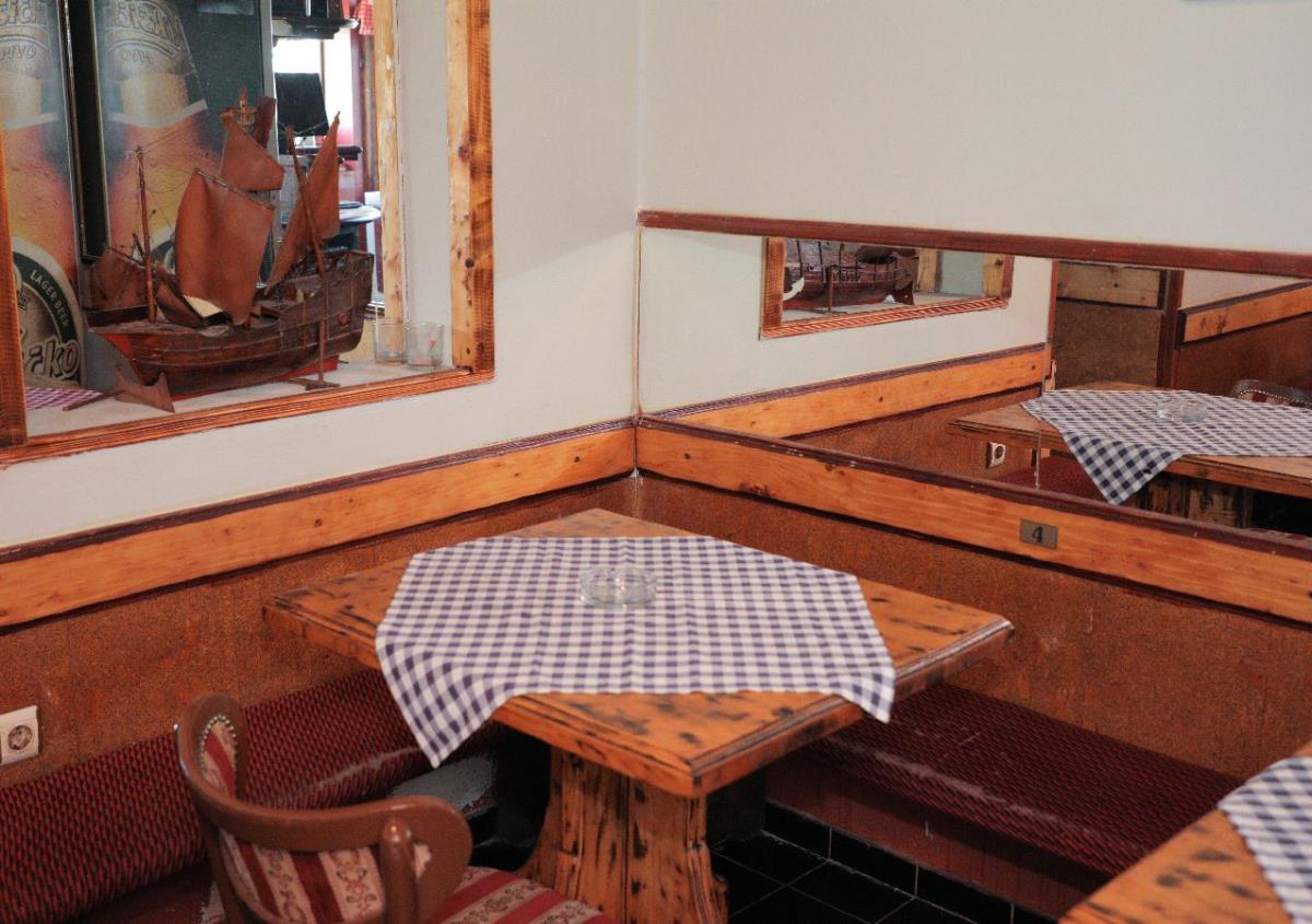 Naručio pršutu, probao pivo i samo pao na pod! Tragična priča hita ...