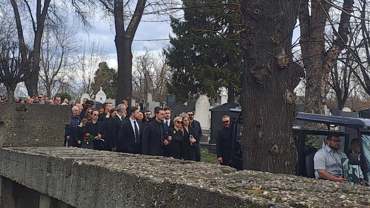 Sahranjena Hafa Karić | Kurir