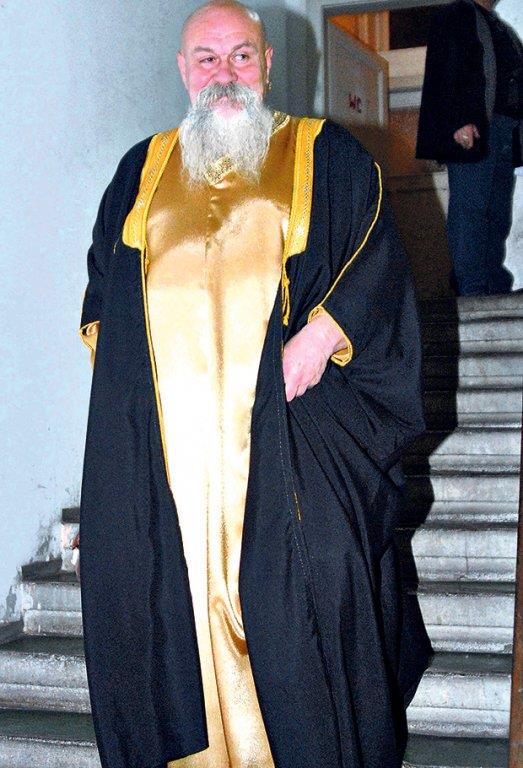 LEGENDA JE VEČNA: Četiri godine bez Ljubiše Stojanovića Luisa! | Kurir