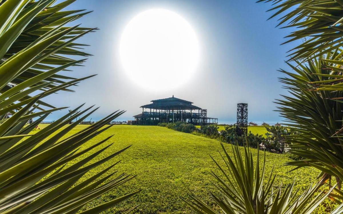 Kristalno čisto more, beli pesak: Odaberite hotel Afrika Jade Thalasso ...