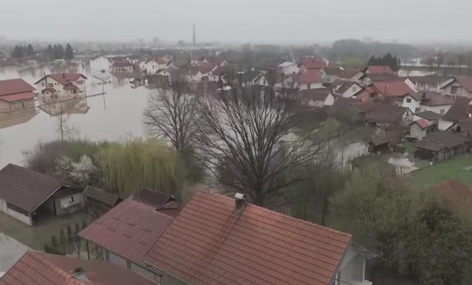 U Republici Srpskoj poplavljeno 600 objekata, vodostaj reke Une u ...