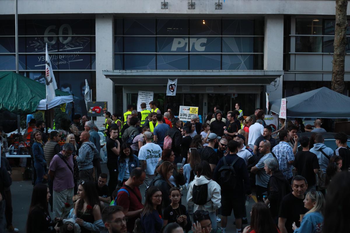 Blokada RTS - opasan politički cirkus i kulminacija terora i nasilja ...