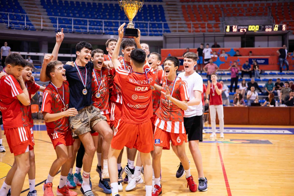 Crvena zvezda razbila partizan sa 42 razlike | Kurir