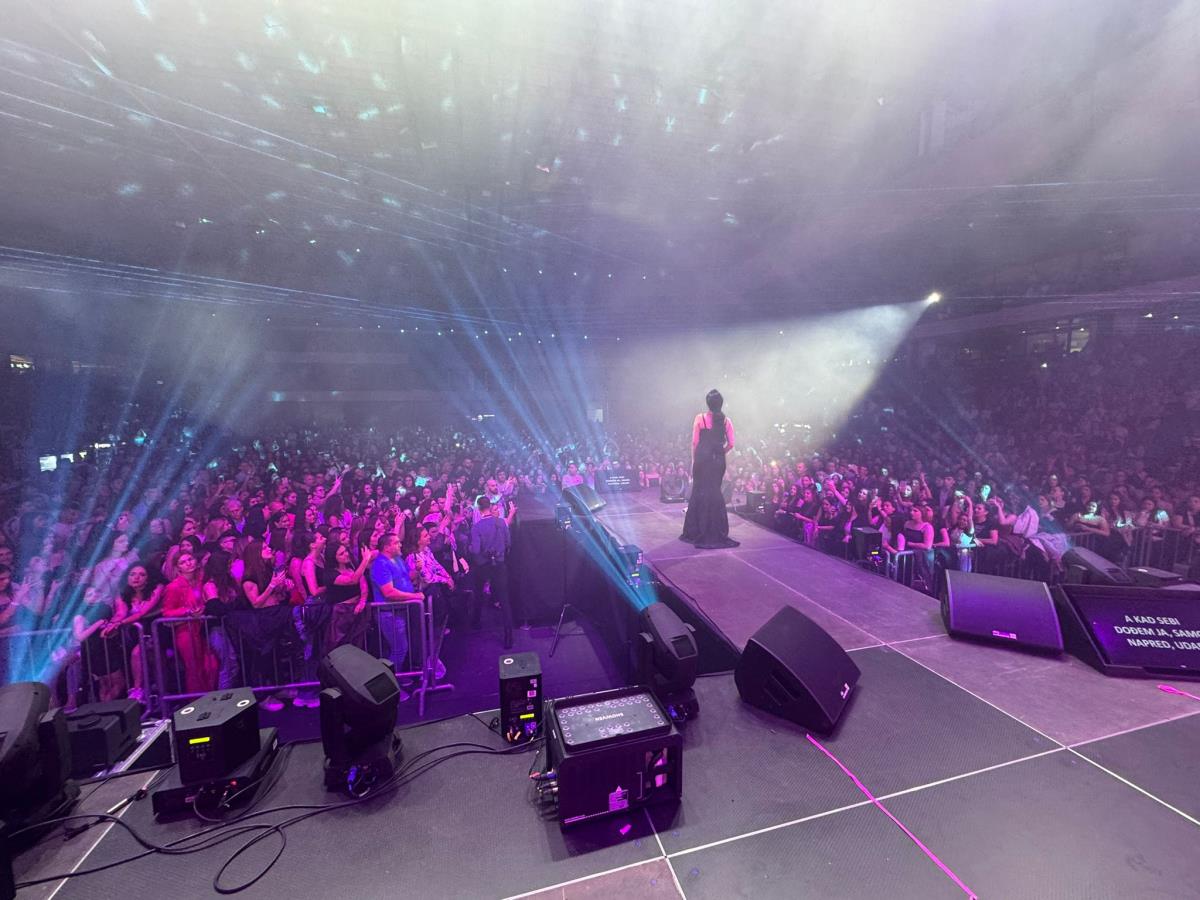 Tanja Savić hitovima zapalila Novi Sad | Kurir