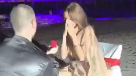 Isplivao snimak veridbe Adama Adaktara | Kurir