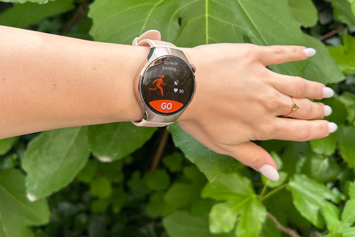 Ovaj pametni sat koristi isti materijal kao Rolex – ovakav luksuz do ...