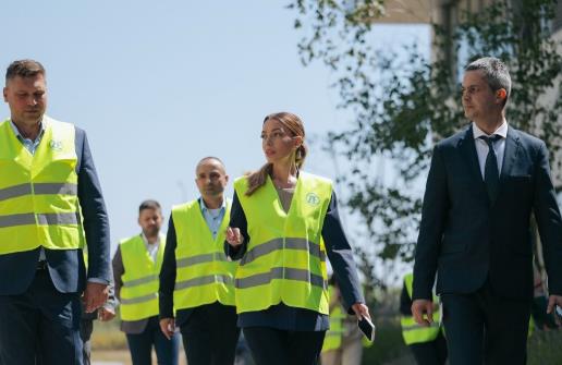 Ministarka Mesarović posetila kompaniju ZF Serbia | Kurir