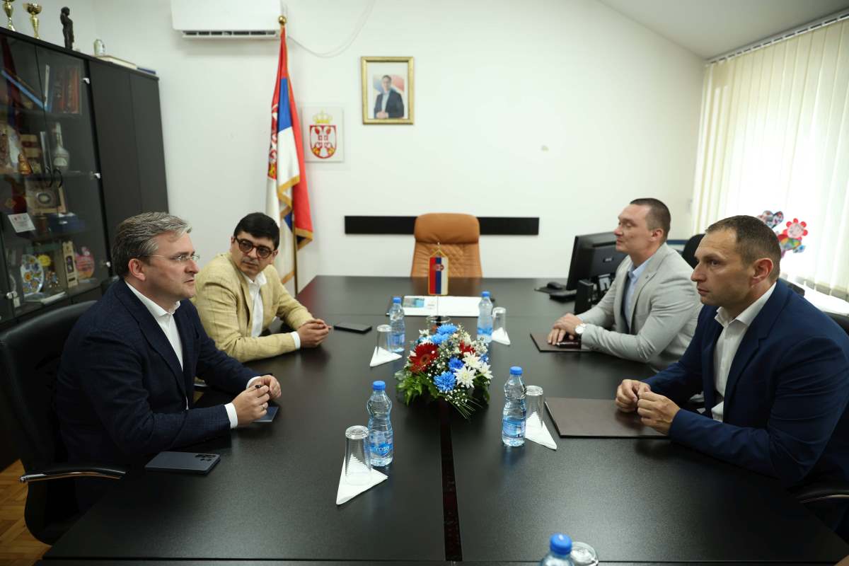 Kučevo dobija 15 miliona dinara za obnovu Centra za kulturu „Dragan ...