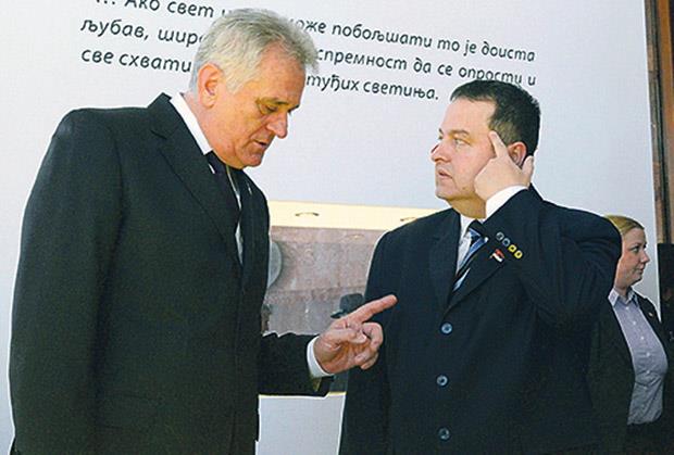 Nikolić: Dačiću, ne dam ti podršku za nagradu; Dačić: Nikolića treba ...