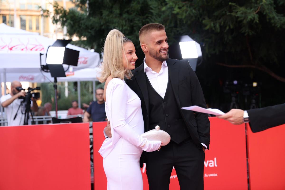 Emir zaveo fatalnu plavušu | Kurir