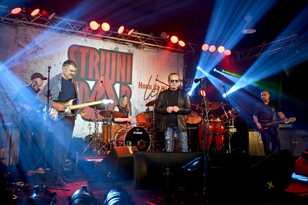 Bend Strujni udar posle 40 godina objavio novi album: Devet numera na ...