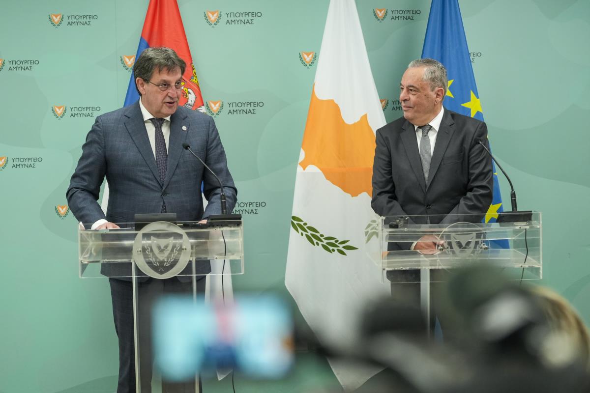 Ministar Gašić u zvaničnoj poseti Republici Kipar | Kurir