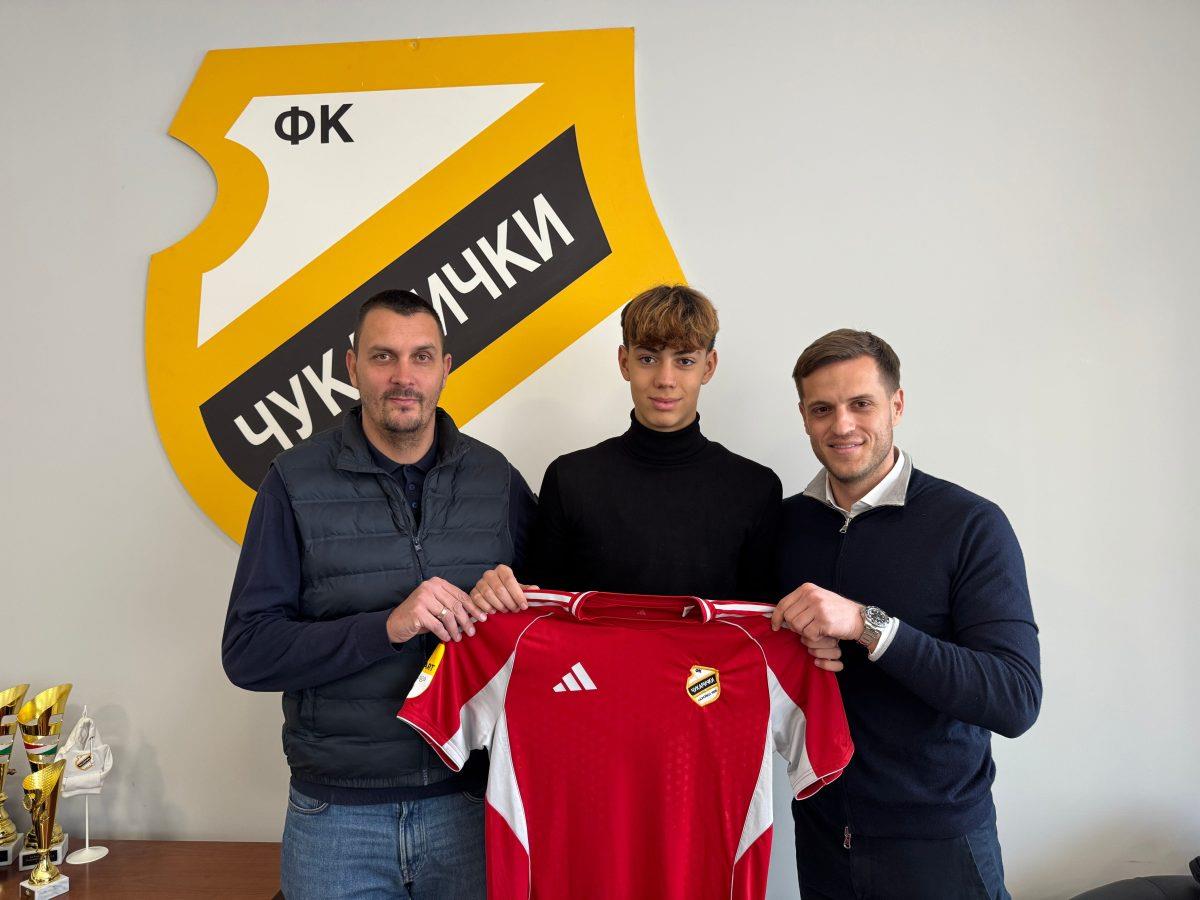 Vuk Davidović potpisao za Čukarički | Kurir