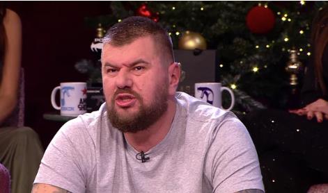 "Zatvarali su ga u podrume zbog dugova!" Bivša Janjuševa devojka iznela ...