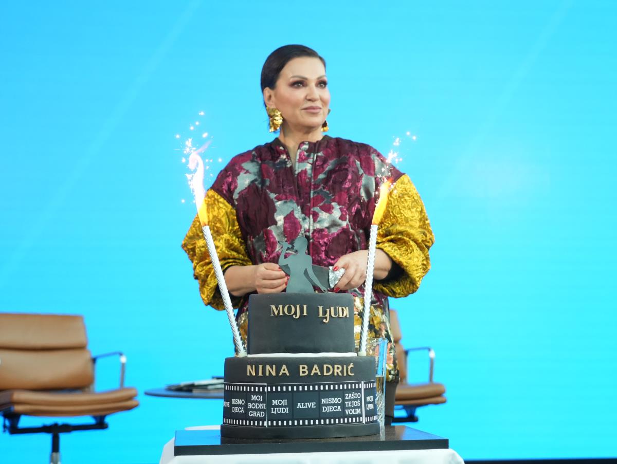 Nina Badrić povređena na koncertu u Banjaluci | Kurir