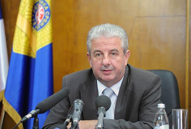 APEL DIREKTORA POLICIJE: Veljović pozvao policajce da prekinu štrajk ...